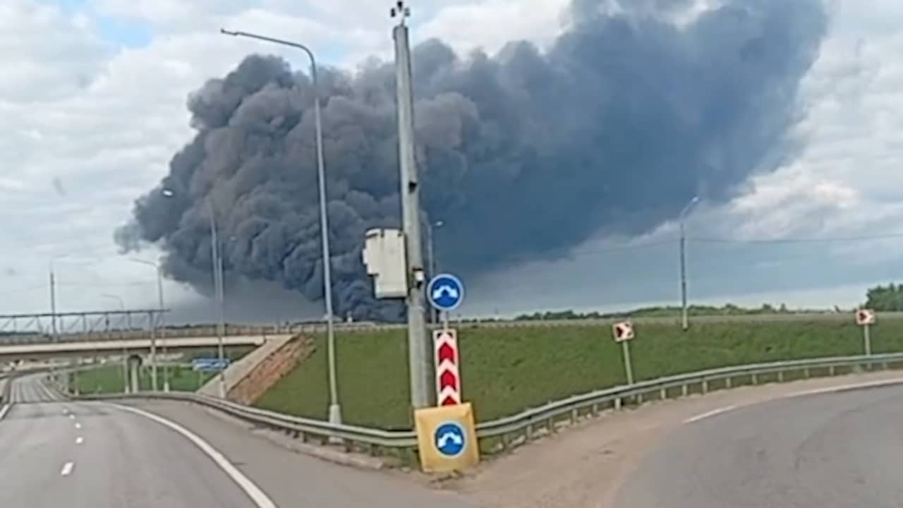Zelensky deelt beelden van droneaanvallen op Moskou | NU.nl