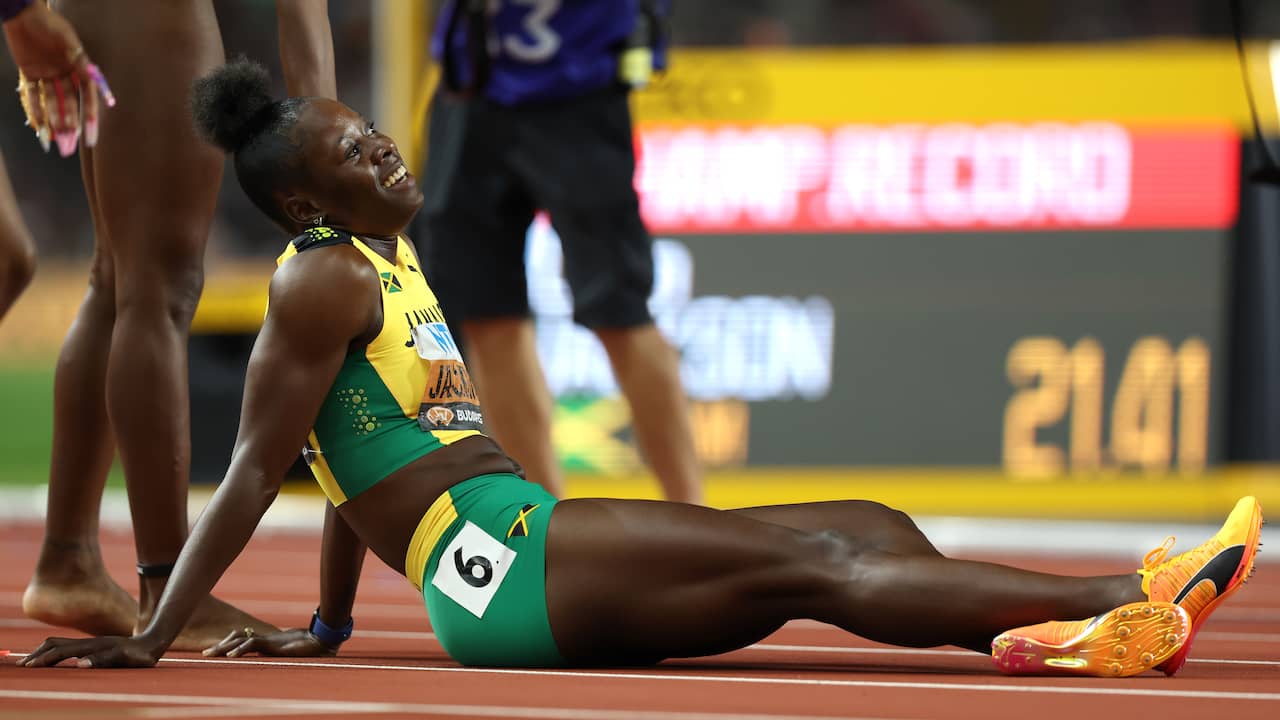 Jackson pakt wereldtitel 200 meter en blijft fractie boven wereldrecord ...
