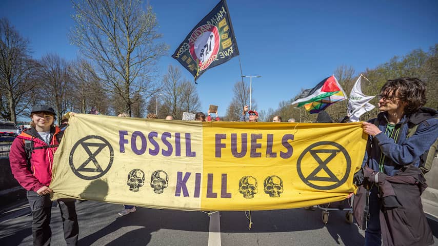 Extinction Rebellion gaat A12 in Den Haag blokkeren tijdens NAVO-top | Binnenland | NU.nl