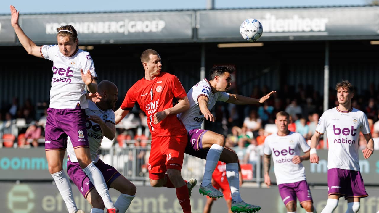 Live Eredivisie | Almere mist kans op kans en speelt gelijk tegen Go ...
