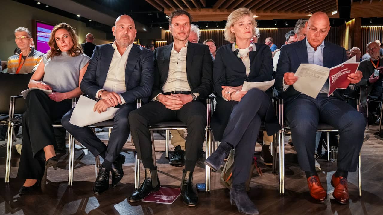 Ajax heeft nieuwe raad van commissarissen na akkoord van aandeelhouders ...