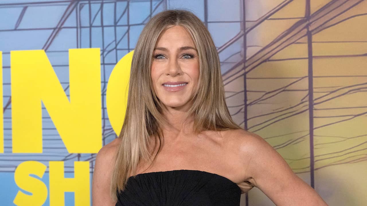 Jennifer Aniston bevestigt relatie met Jim Curtis: 'Fijne verjaardag ...