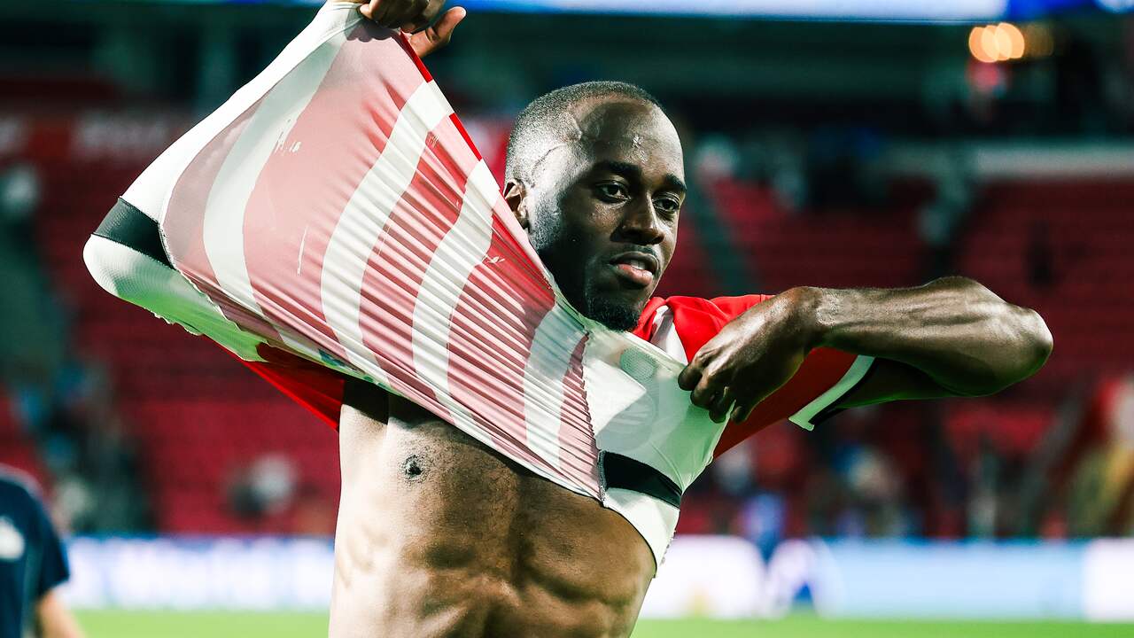 PSV heeft veelbesproken Teze vergeven: 'Gefluit had hij een beetje ...