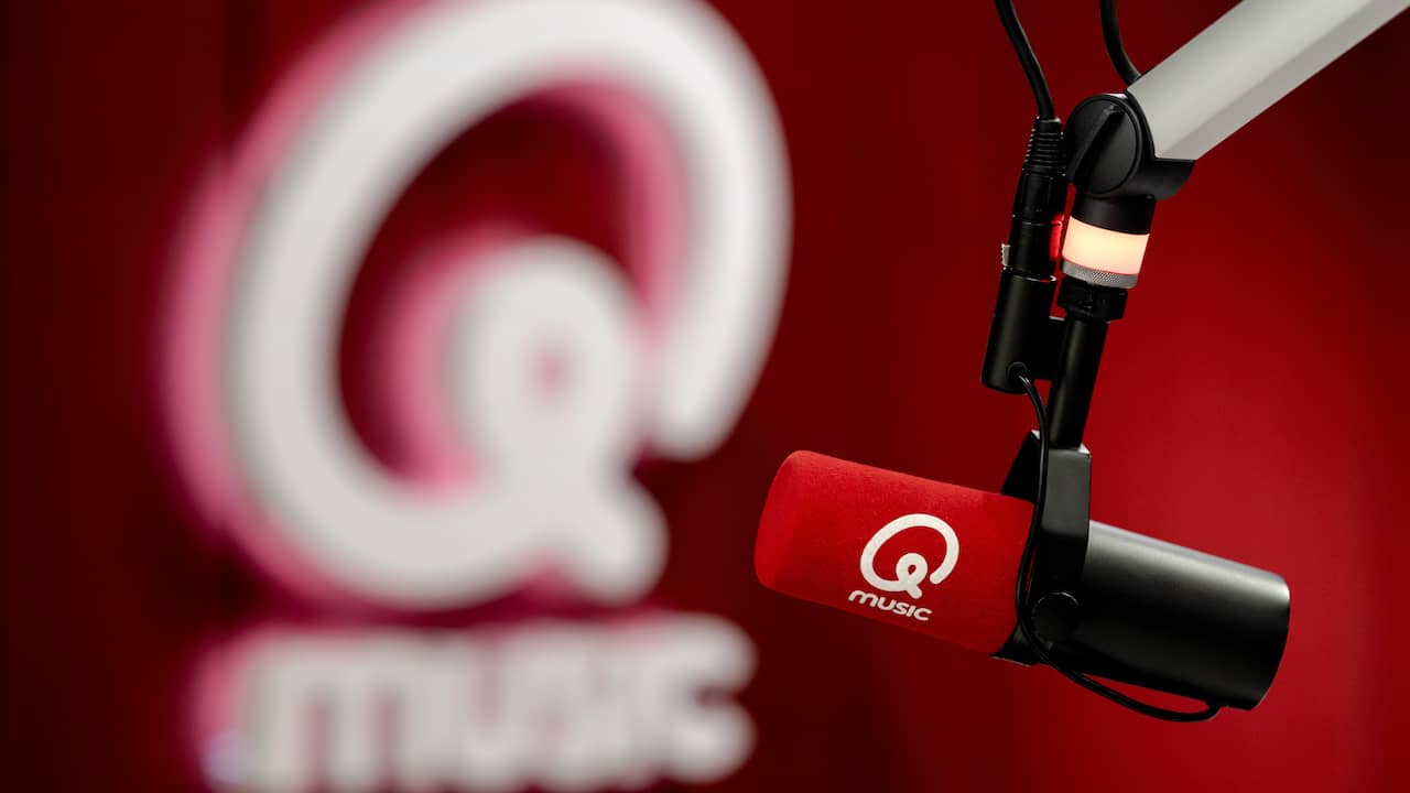 Qmusic organiseert grootste Foute Party ooit in het stadion van PSV ...