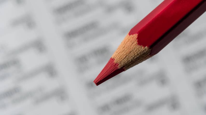 Waarom we nog met een rood potlood stemmen (en niet digitaal) | Tech ...