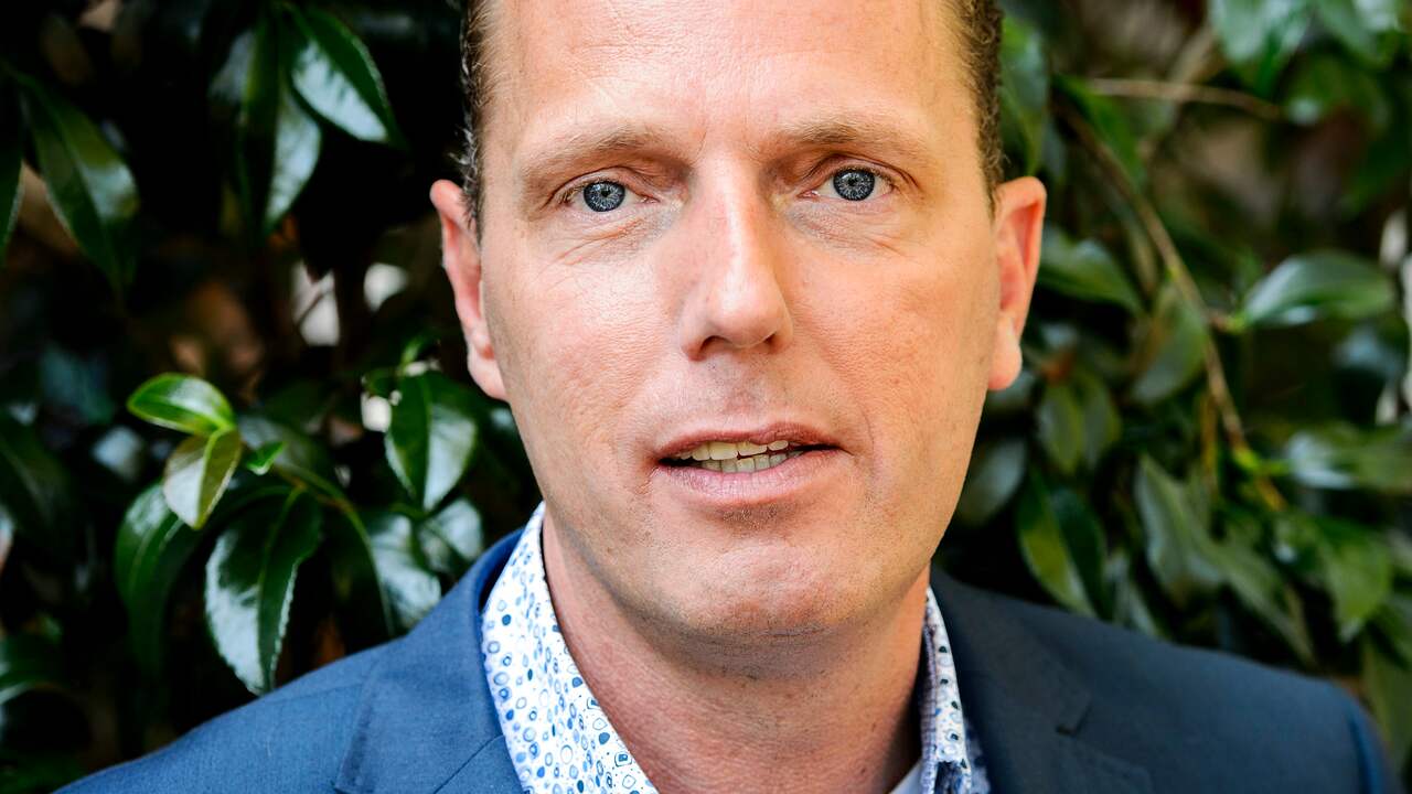 Rob Geus interviewt Geert Wilders tijdens verkiezingsshow SBS6 | Media ...