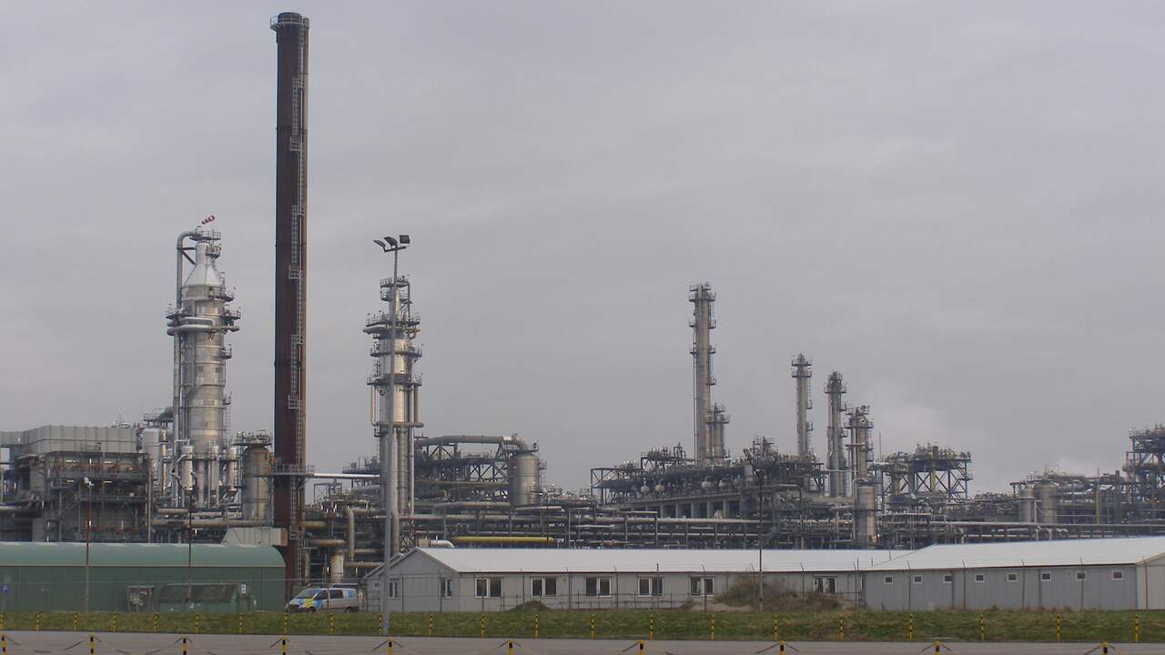 Gaslek Shell Moerdijk ongevaarlijk voor omwonenden | Binnenland | NU.nl