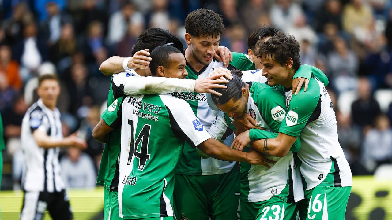 Feyenoord boekt door sterke eerste helft tegen Heracles zevende zege op rij | Voetbal | NU.nl