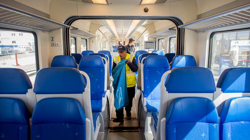 NS zet meer schoonmakers in op trajecten tussen ochtend- en avondspits ...