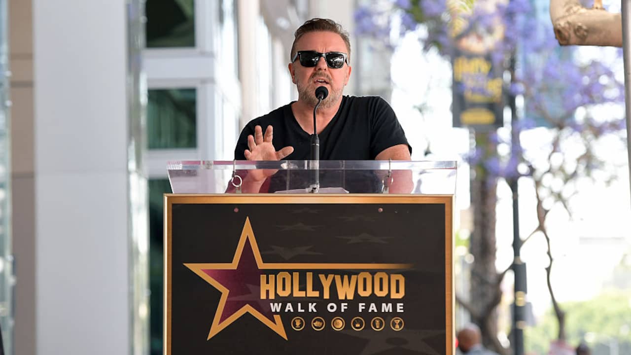 Ricky Gervais grapt over cancelcultuur bij ontvangst Hollywoodster | NU.nl