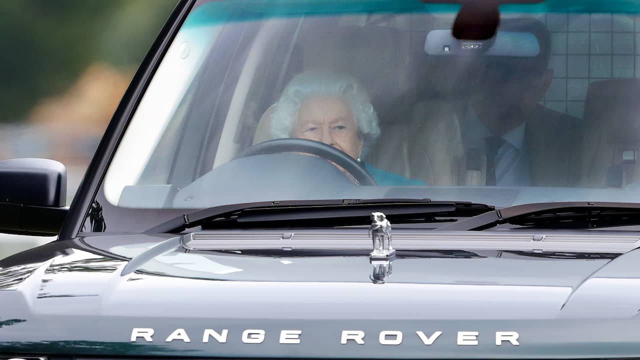 Oude Range Rover van overleden Britse koningin Elizabeth te koop ...