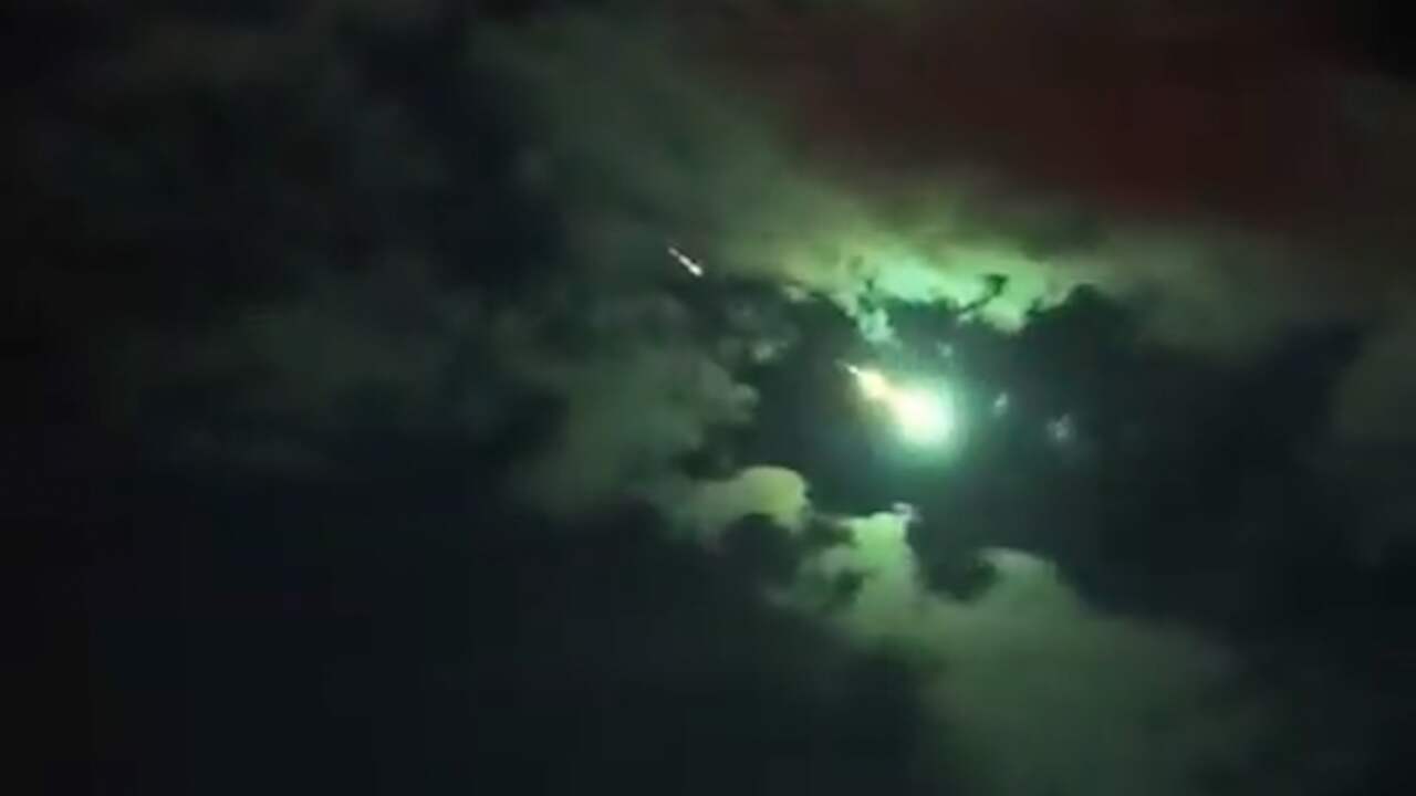 Meteoor verlicht hemel boven Turkije | NU.nl