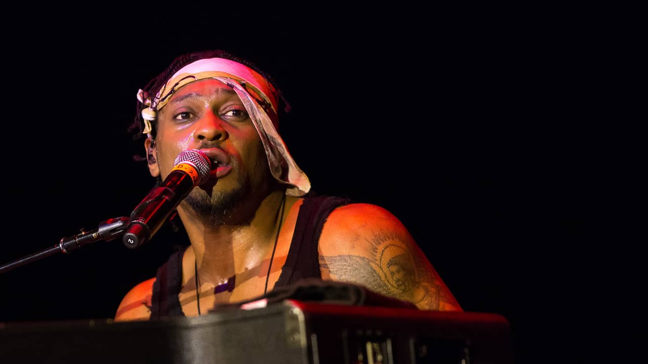 Collega's reageren bedroefd op overlijden D'Angelo: 'Een legende ...