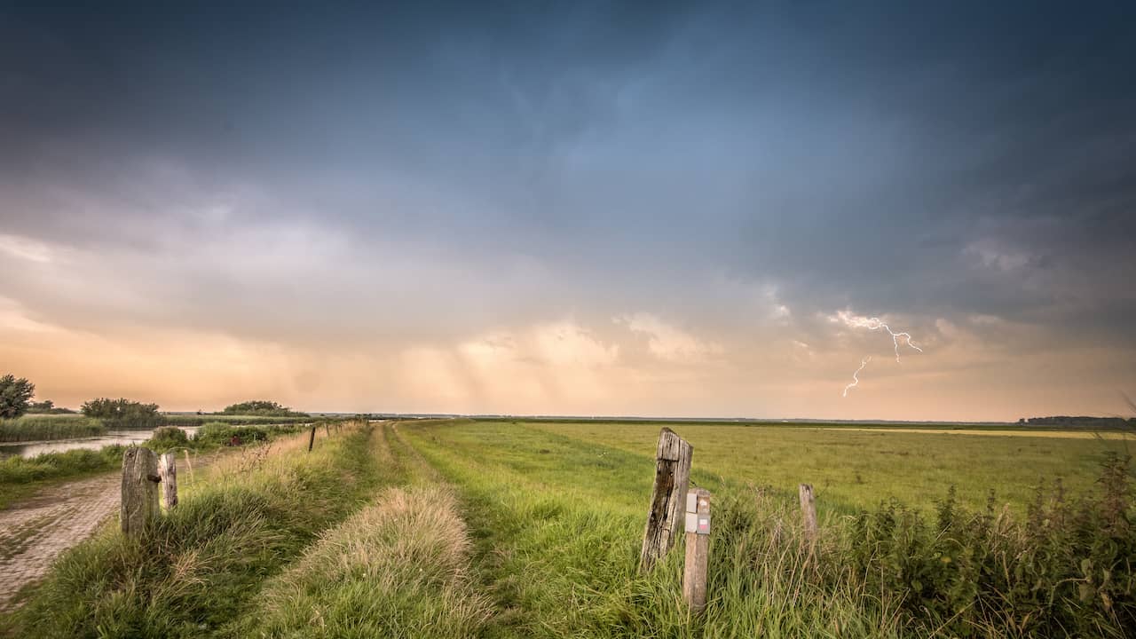 Weekweerbericht: Warm weer maakt plaats voor regen en wind | Binnenland ... Weekweerbericht: Warm weer maakt plaats voor regen en wind | Binnenland ...