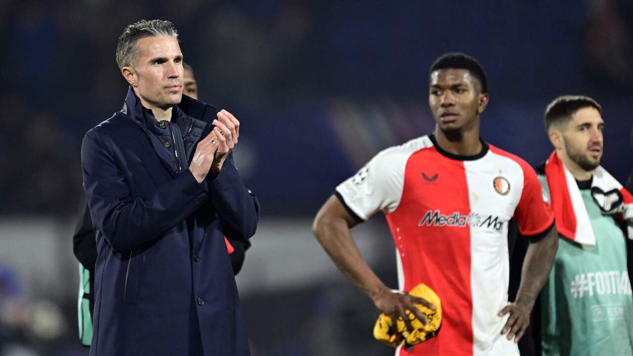 De Vrij krijgt staande ovatie van Feyenoord-fans: 'Maar weet niet of ik terugkeer' | Voetbal | NU.nl