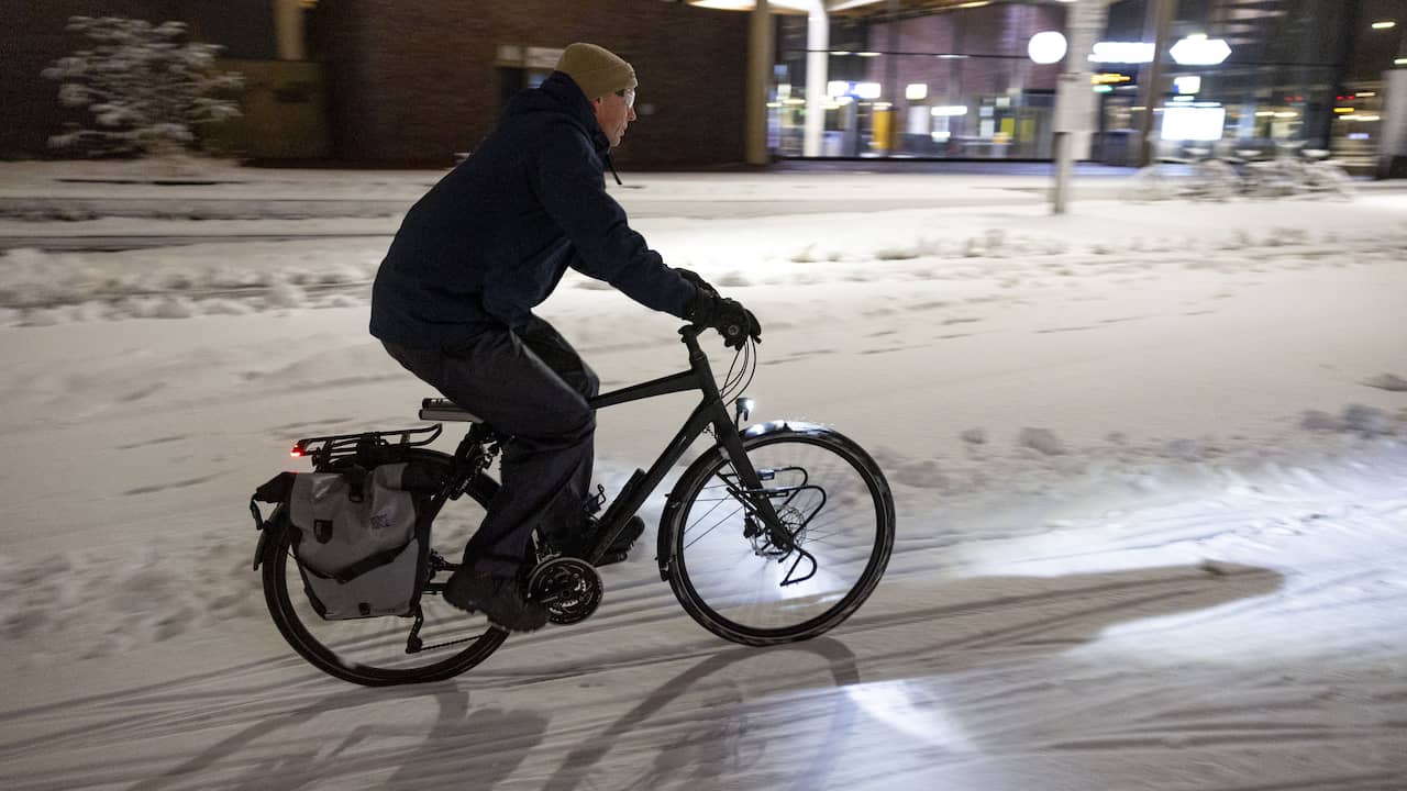 Live winterweer | Code oranje van kracht in bijna hele land - NU.nl