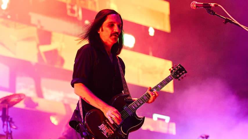 Placebo-zanger aangeklaagd omdat hij Italiaanse premier fascist heeft ...