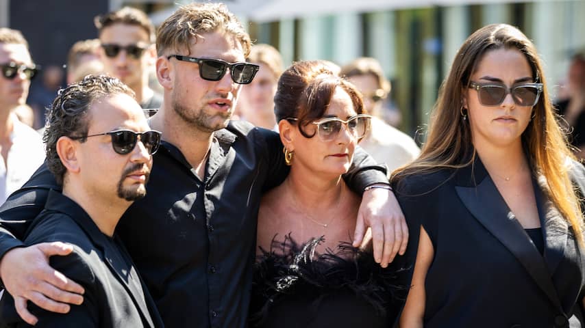 Vrouw en kinderen van Jonnie Boer sluiten condoleance in De Librije af ...