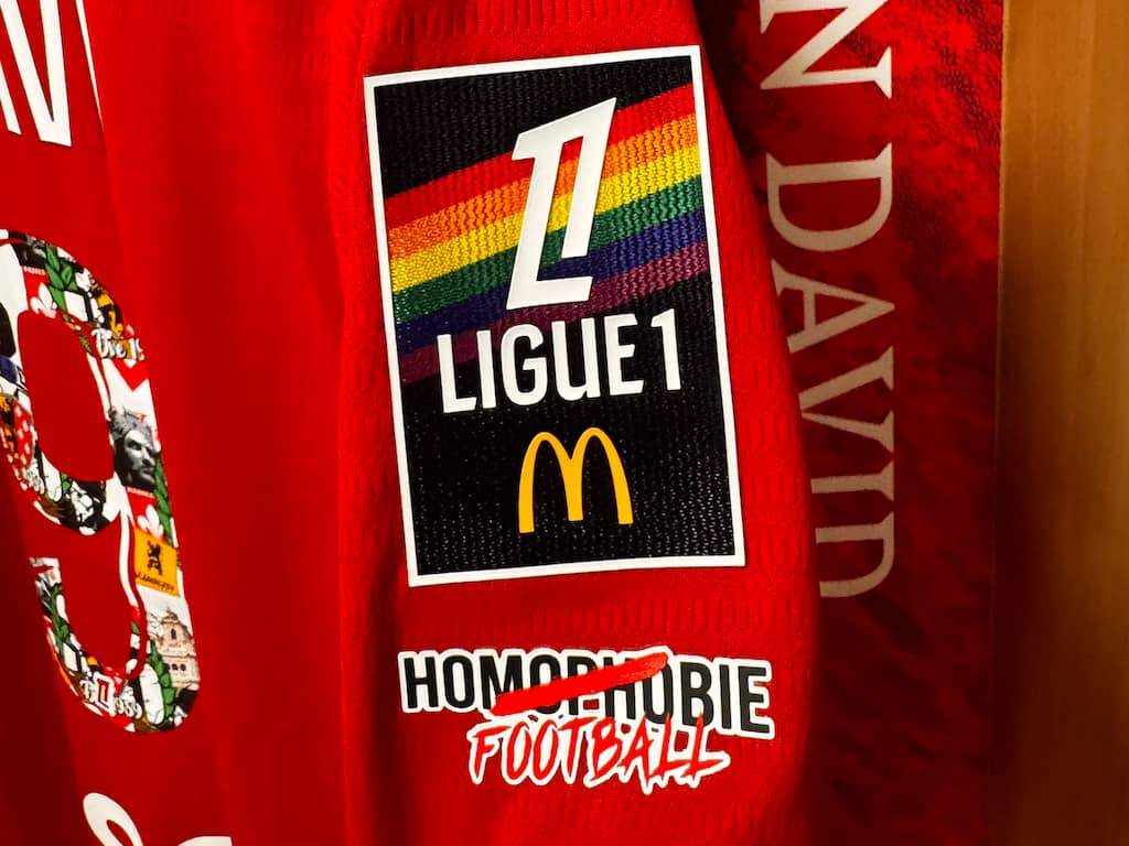 Lyon-speler Matic voor twee duels geschorst na bedekken regenboogvlag ...