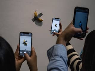 Frans museum meldt diefstal van banaan die op muur is geplakt met tape ...