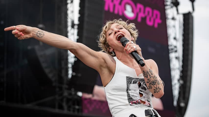 Krezip speelt beladen show op Pinkpop: 'Draaide af en toe om naar Bram ...