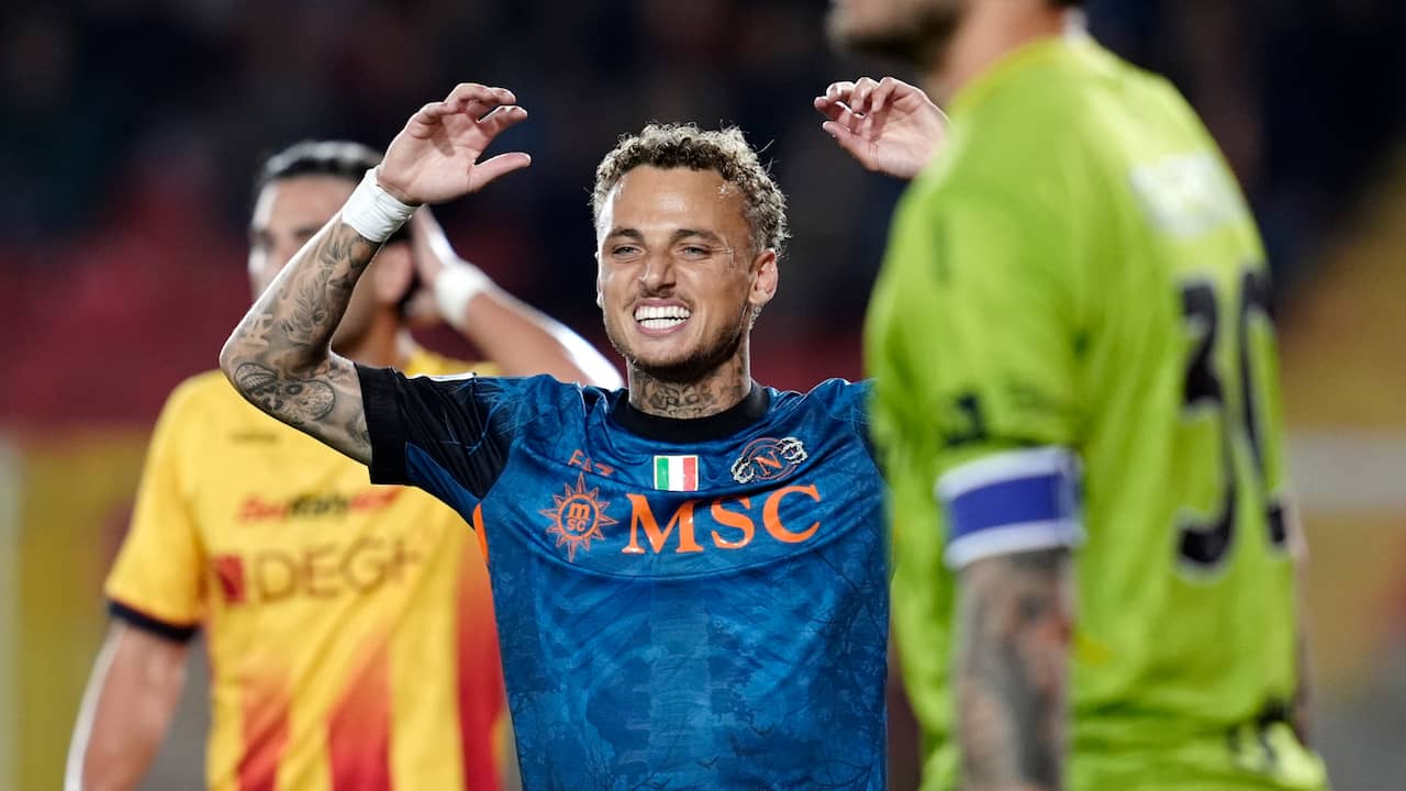 Noa Lang valt geblesseerd uit bij eerste basisplek voor winnend Napoli ...