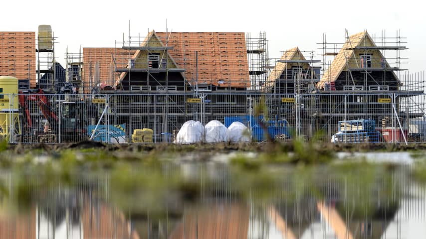 Bouw vreest nieuwe crisis en roept kabinet op voor schoon water te ...