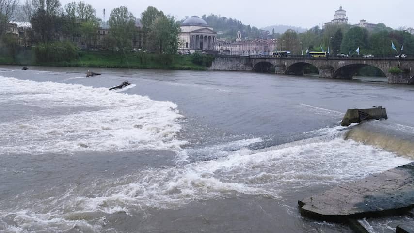 Code rood in Noord-Italië en Zuid-Zwitserland vanwege hevigste neerslag ...