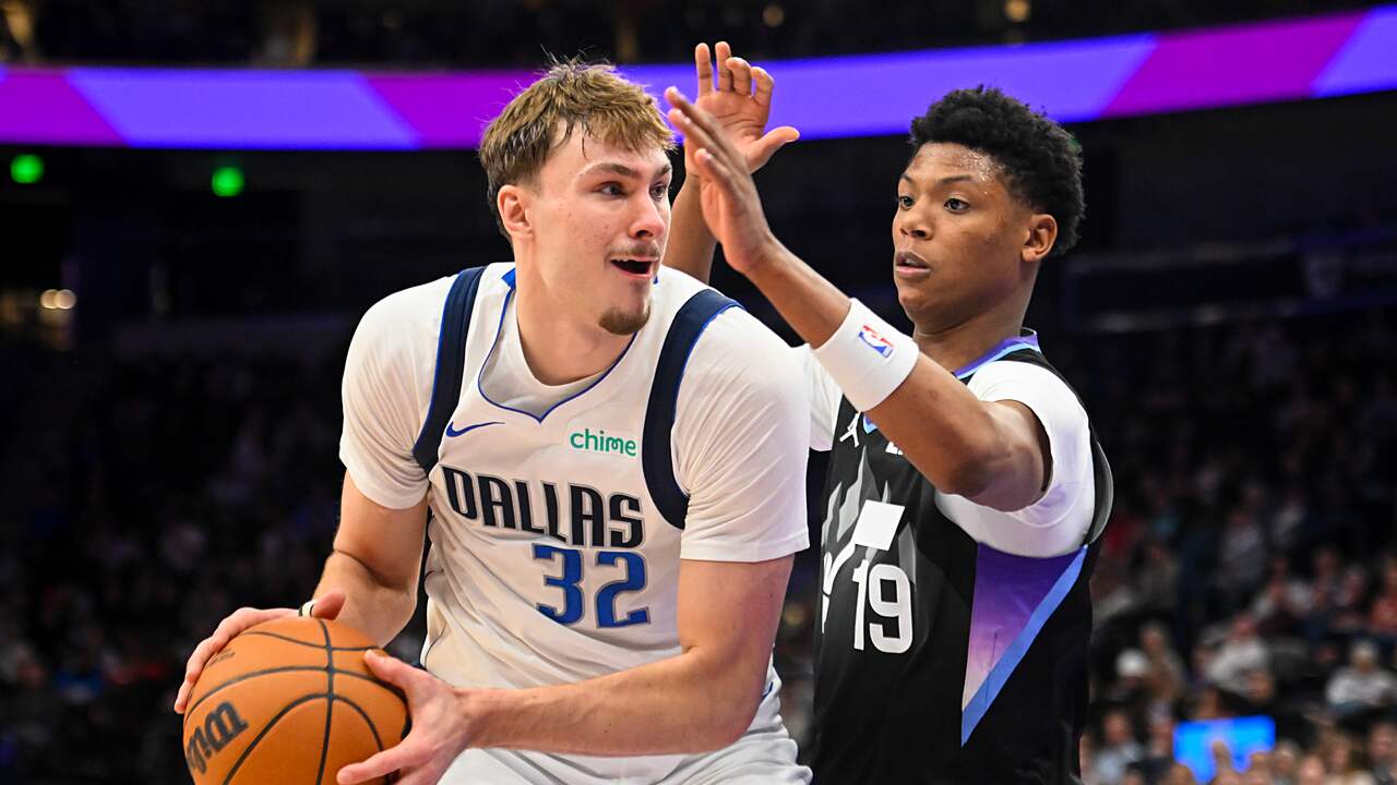 NBA-talent Flagg (18) breekt record van James met 42 punten in één ...