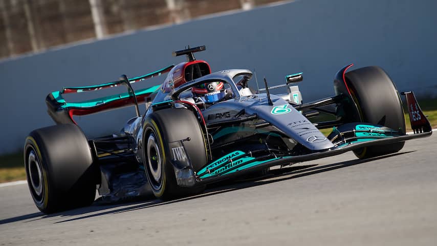 Verstappen komt in nieuwe Red Bull probleemloos op stoom tijdens ...