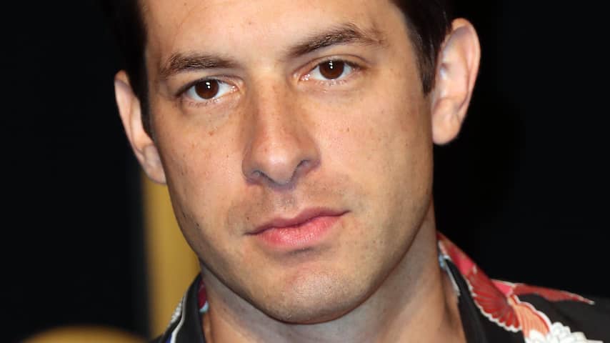 Mark Ronson vond schrijven van hitnummer Shallow therapeutisch | Muziek ...