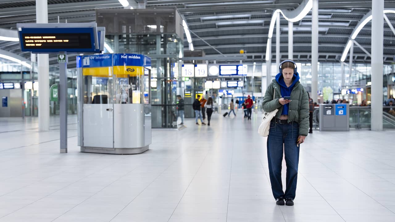 Vrijdag in hele land geen NS-treinen vanwege staking personeel ...