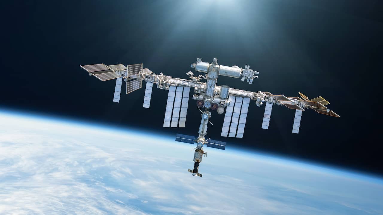 Lekkage in ISS opgelost, werkzaamheden in ruimtestation hervat | Tech ...
