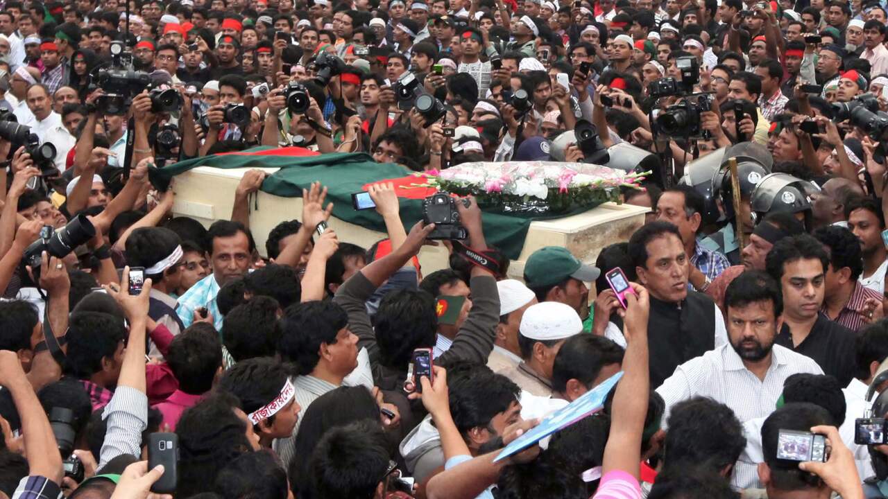 Twee mannen ter dood veroordeeld voor moord op blogger Bangladesh ...