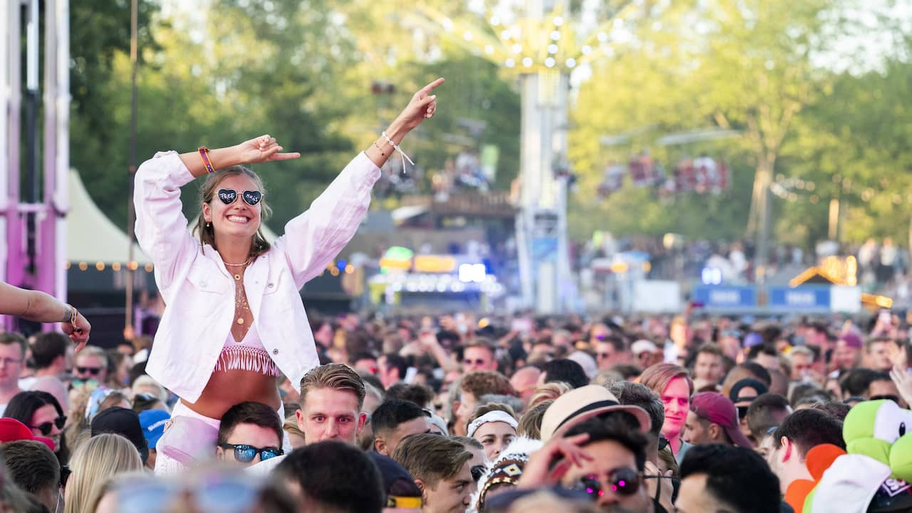 Op diverse grote festivals wordt straks ander bier geschonken, na jaren ...