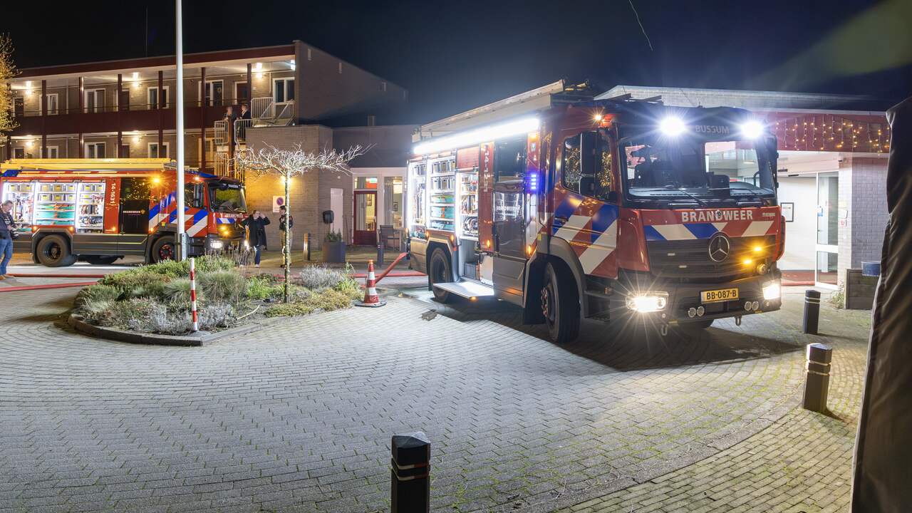 Twee doden na brand in woonzorgcentrum Bussum, zes mensen naar ...