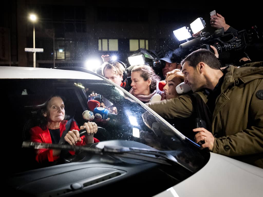 Dit was 2024 in 24 foto's: afscheid Rutte, extreem veel regen en rellen ...