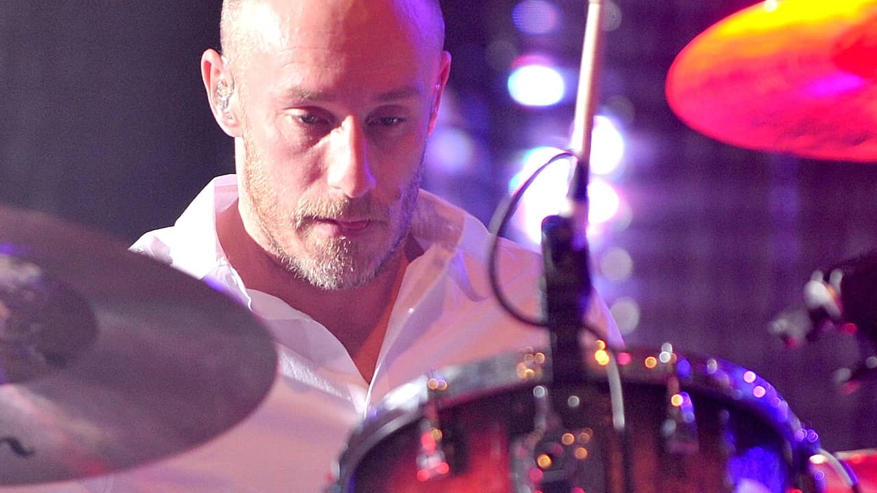 Elbow-drummer Richard Jupp verlaat groep na 25 jaar | Muziek | NU.nl