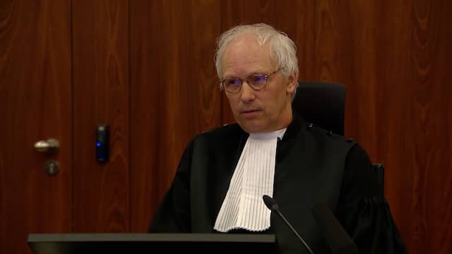 Bekijk hoe Ali B werd veroordeeld tot drie jaar cel voor verkrachtingen ...