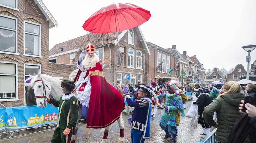 Sinterklaas komt aan van zee, hopelijk heeft hij een paraplu mee | Weerbericht | NU.nl