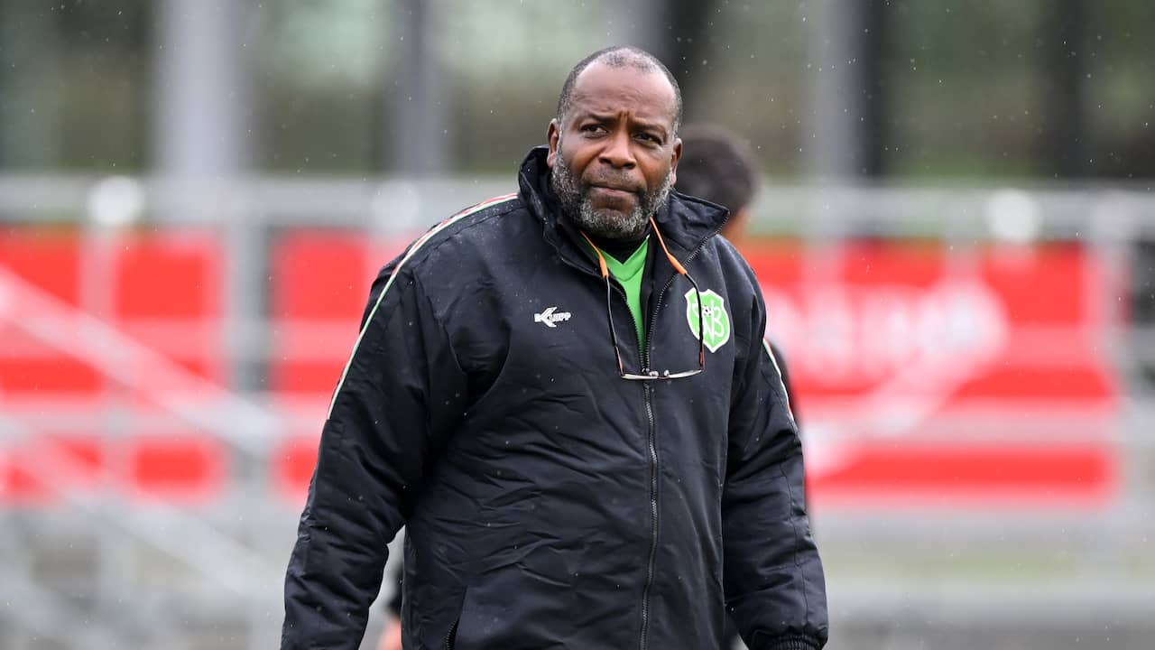 Suriname van coach Menzo plaatst zich voor tweede keer ooit voor Gold ...