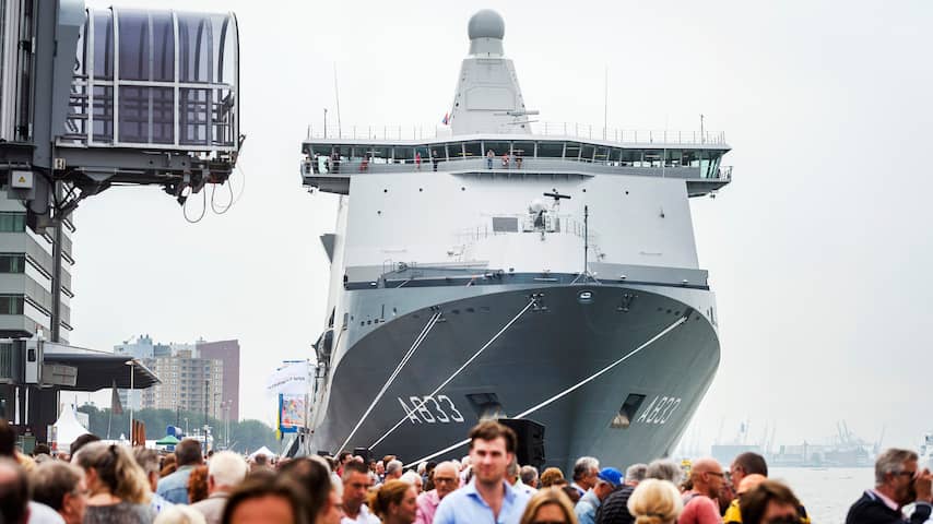 Marineschip Karel Doorman acht maanden uit de vaart door defect ...