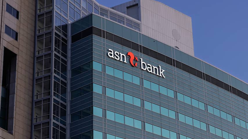 ASN Bank schrapt nog eens bijna duizend banen bij grote reorganisatie ...