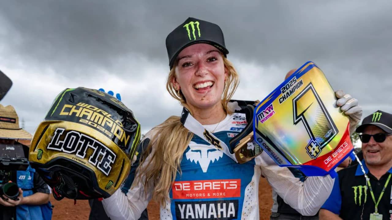 Motorcrosser Lotte van Drunen (18) prolongeert wereldtitel WMX: 'Fantastisch' | Sport Overig | NU.nl