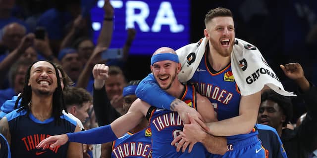 Indiana Pacers grijpt 25 jaar na afscheid Rik Smits weer naast NBA ...