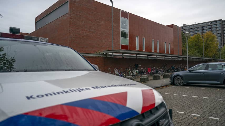 Joodse scholen Amsterdam gaan maandag met extra beveiliging weer open ...