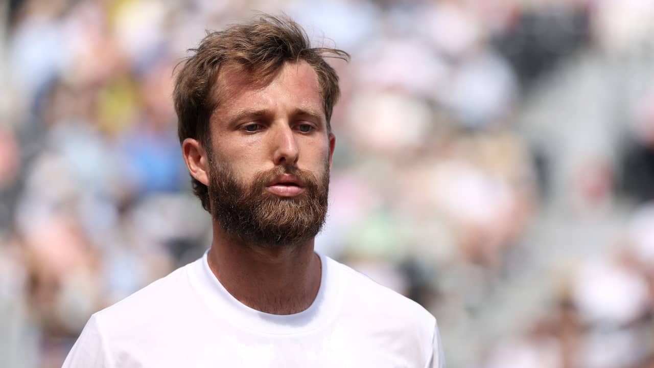 Tennisser Moutet is prijzengeld Queen's bijna kwijt: fikse boete na ...