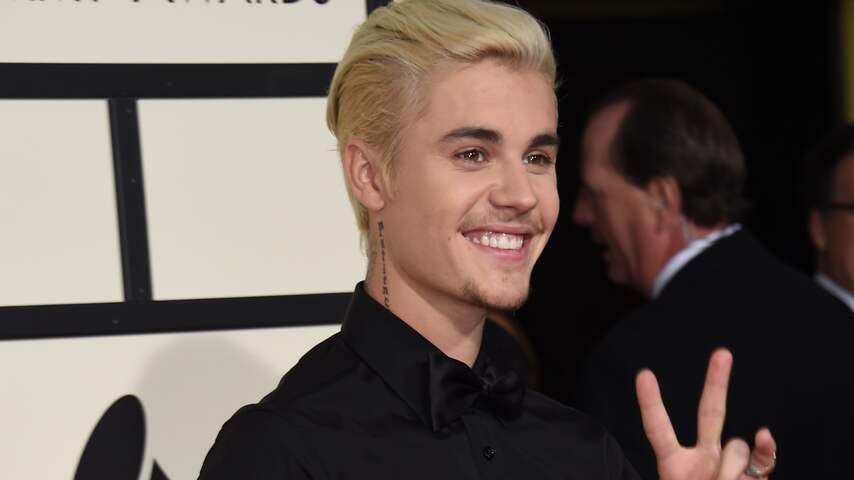 Eerste Grammy's voor Taylor Swift en Ricky Martin | Muziek | NU.nl