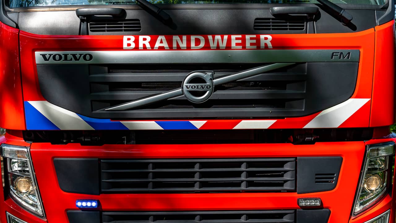Auto op Johannesburgstraat vat vlam, aanmaakblokje naast auto gevonden ...