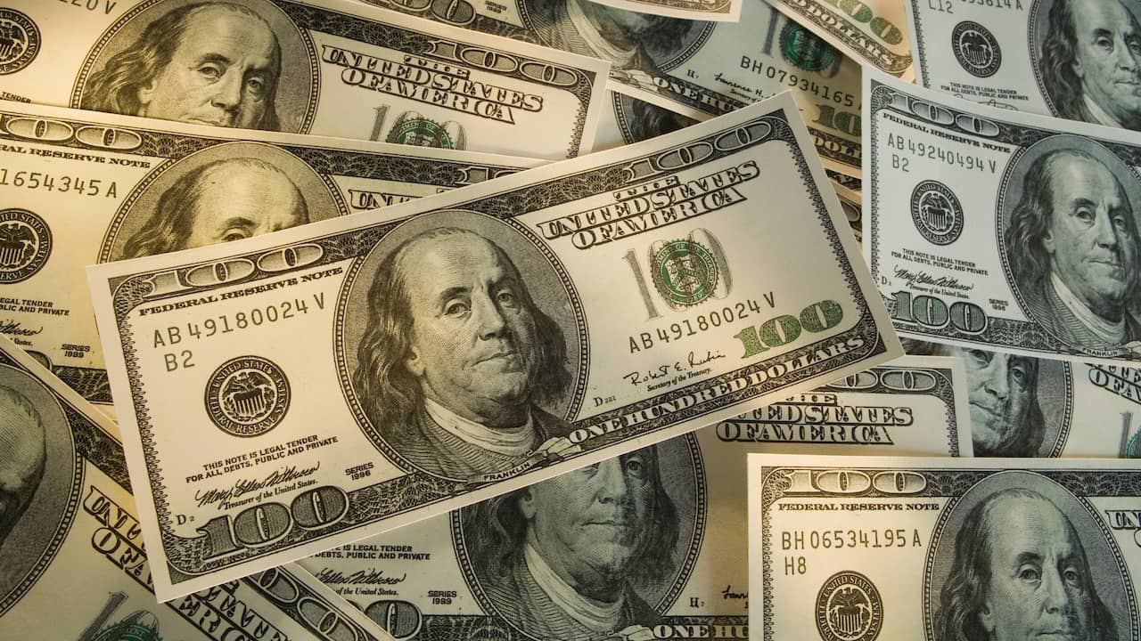 Rijkste mensen ter wereld zijn vorig jaar 1 biljoen dollar rijker ...